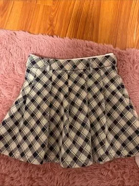 Zara | Bottoms | Zara Kids Plaid Aline Mini Skirt In Cream And Black ...